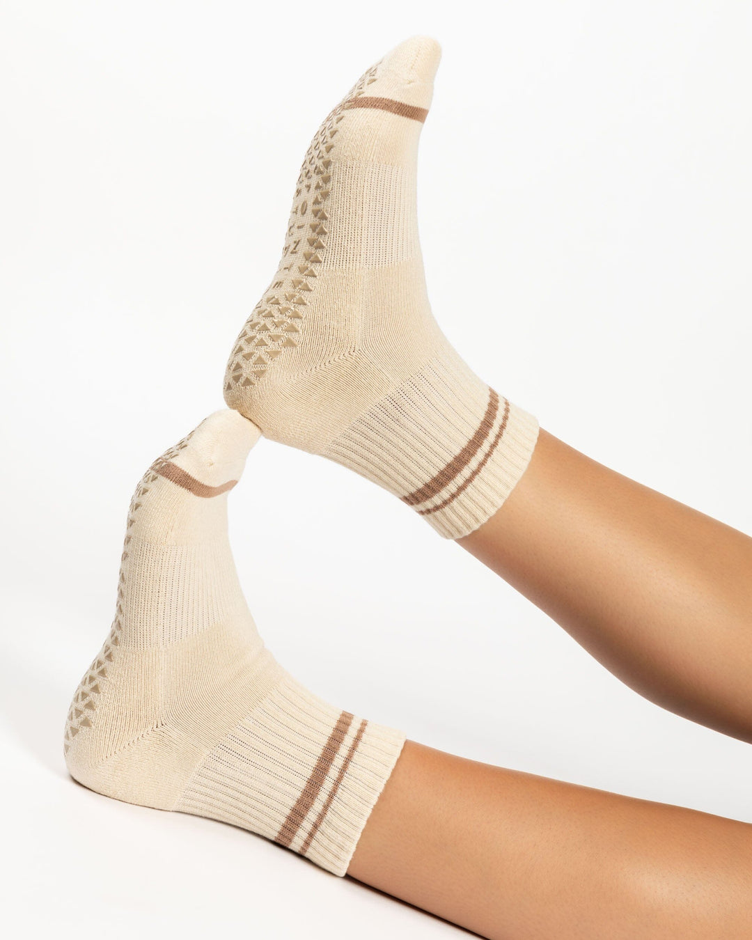 Varsity Ankle Grip Sock – Pointe Studio