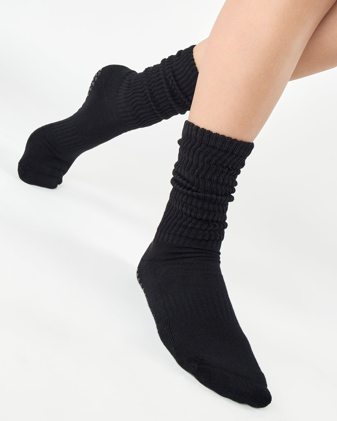Slouch Crew Grip Sock – Pointe Studio